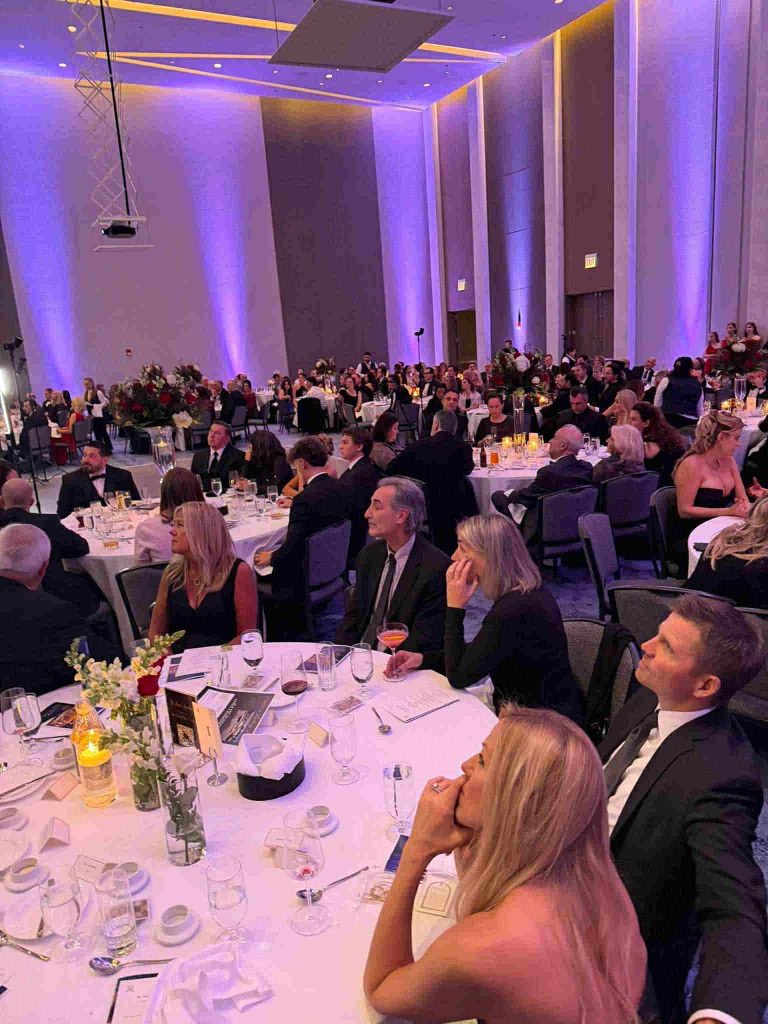 SERBS FROM CHICAGO RAISED $700,000 FOR A SCHOOL! Djokovic’s caps, Jokic’s paintings, and Vucevic ...