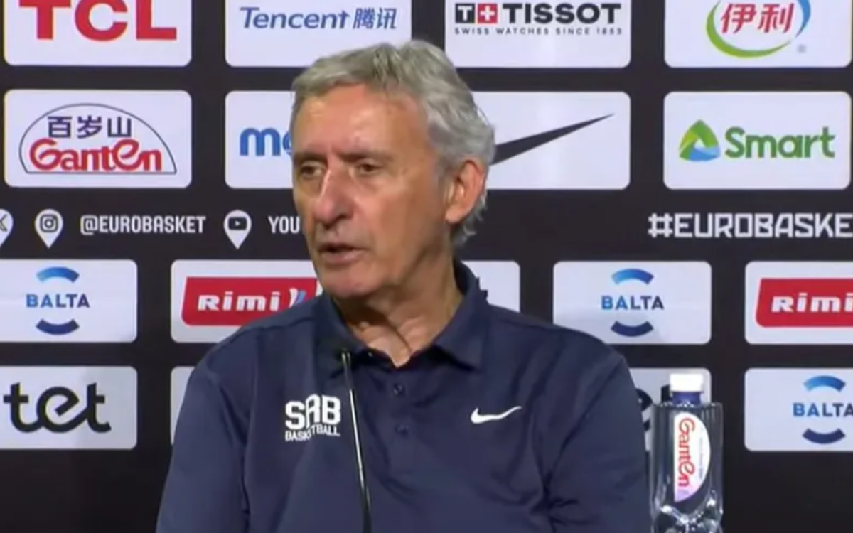 “I WON’T RESIGN!”: Basketball Players Return to Belgrade, Pešić Speaks ...