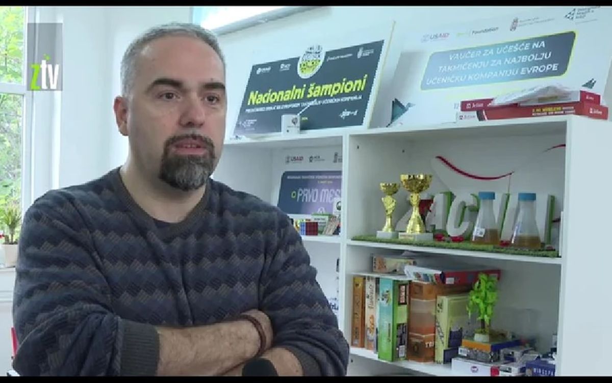 THIS IS THE TEACHER OF THE FUTURE: Mladen wins prestigious award ...