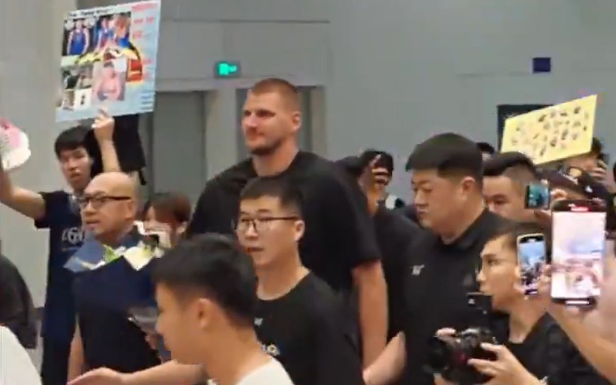 THE SERBIAN GIANT HAS ARRIVED: Nikola Jokic Lands in China, Fans Give ...