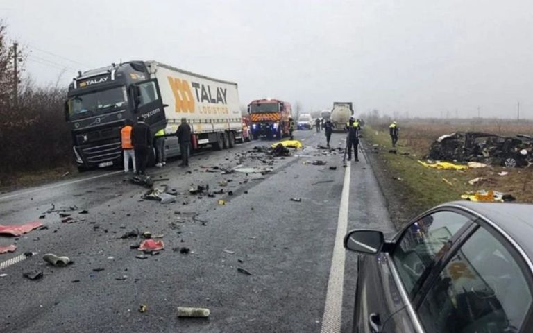 TRAGEDY NEAR SERBIAN BORDER: At Least Seven PAOK Fans Killed, Gruesome ...