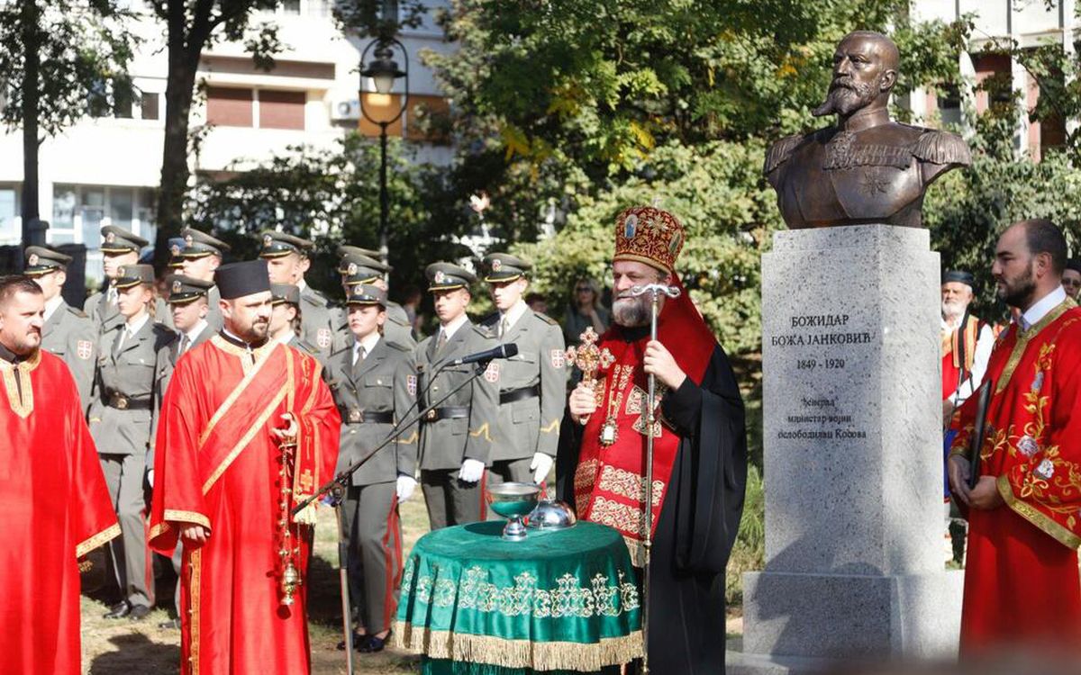OTKRIVEN SPOMENIK GENERALU JANKOVIĆU: Srpski vojskovođa koji je ...