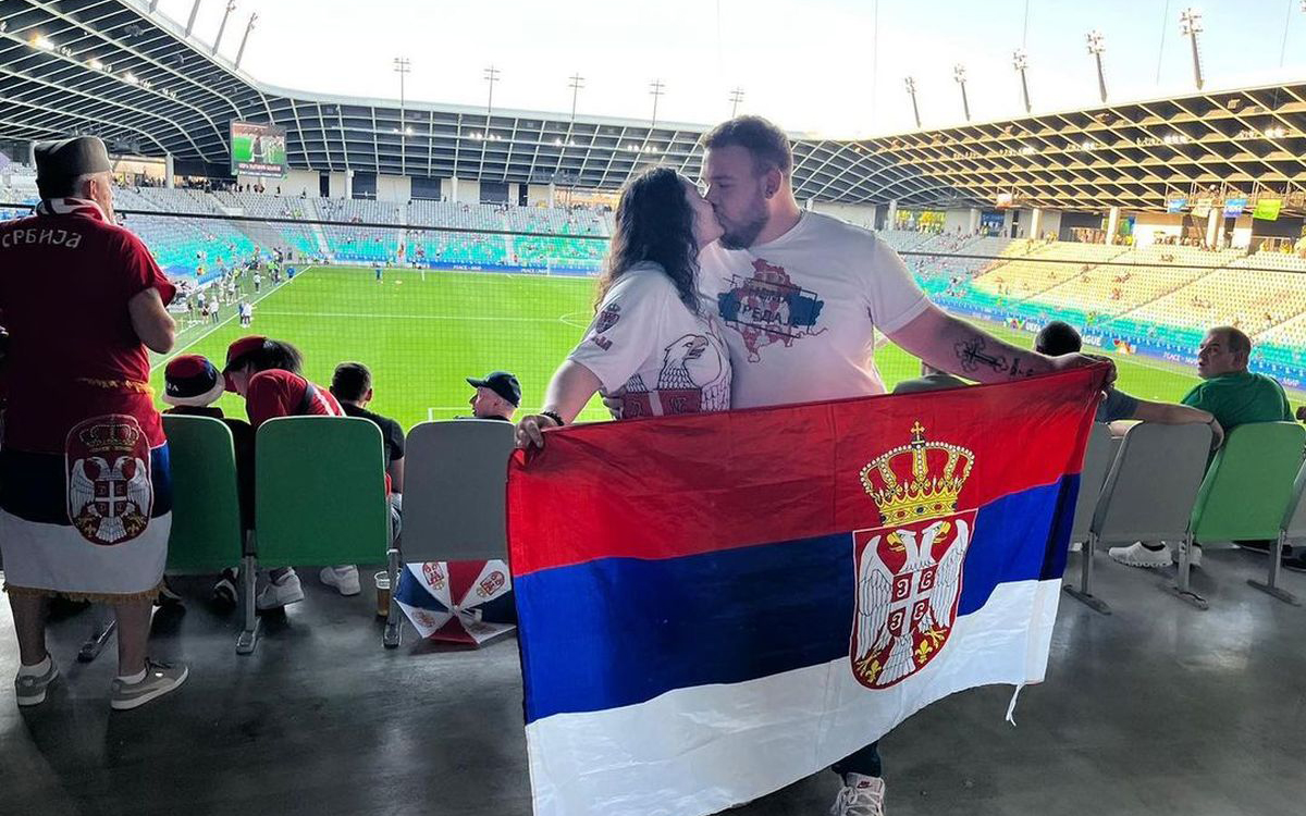 “UPOZNALA SAM STEFANA, A KROZ NJEGA I PRAVOSLAVLJE”: Srpska snajka iz ...