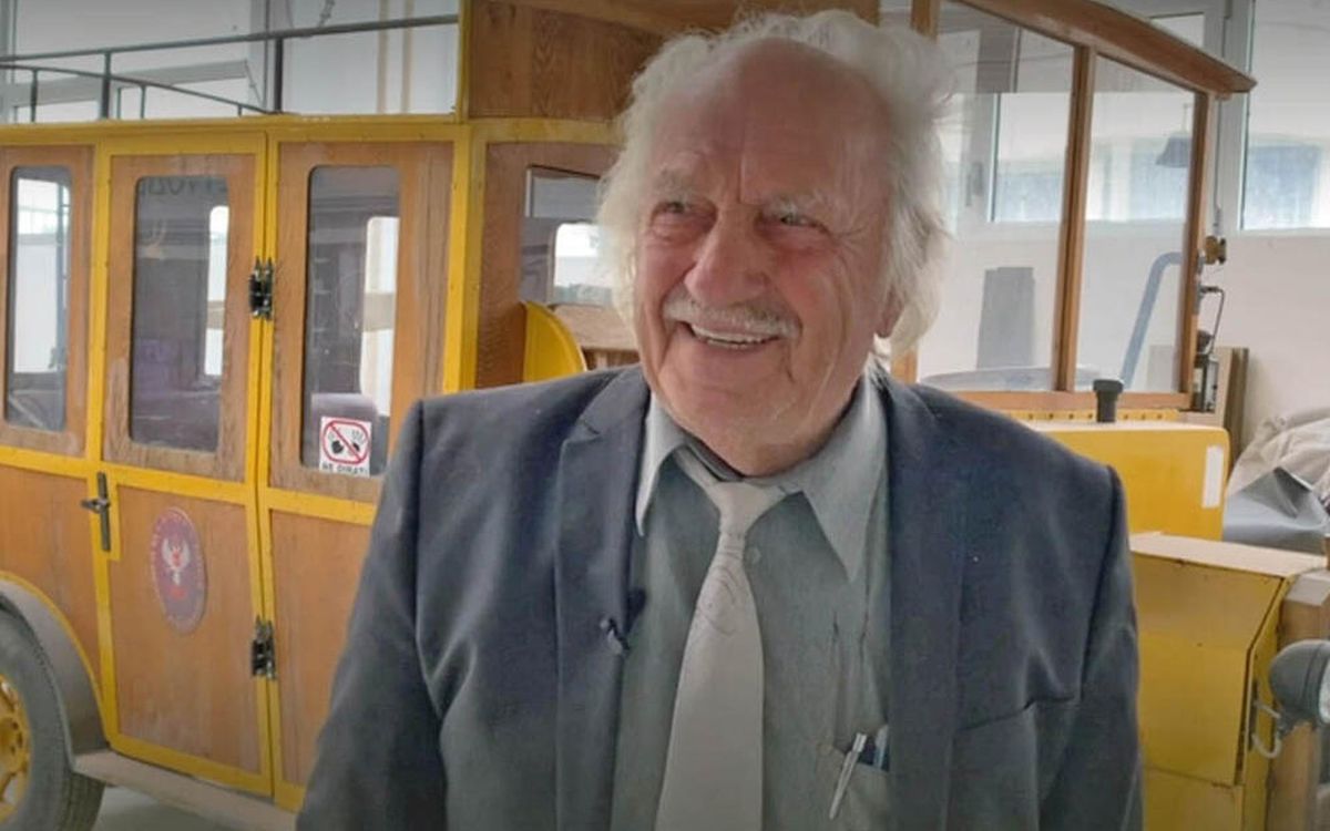 BRANISLAV (90) JE NAJSTARIJI STUDENT U CRNOJ GORI: Završio prvu godinu ...