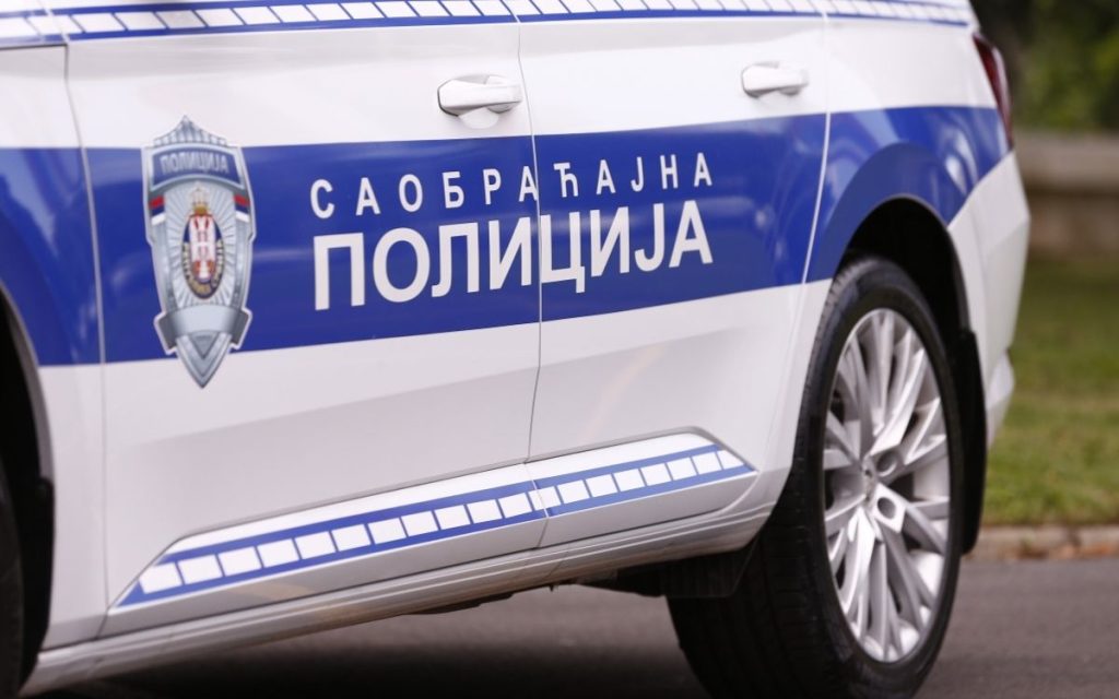NEVEROVATAN UDES KOD BEOGRADA: Dečak (13) vozio motor, pa udario ...