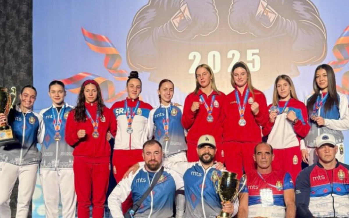 SRPSKE BOKSERKE SU ŠAMPIONKE EVROPE: Sara Ćirković i Sanja Mitić ...